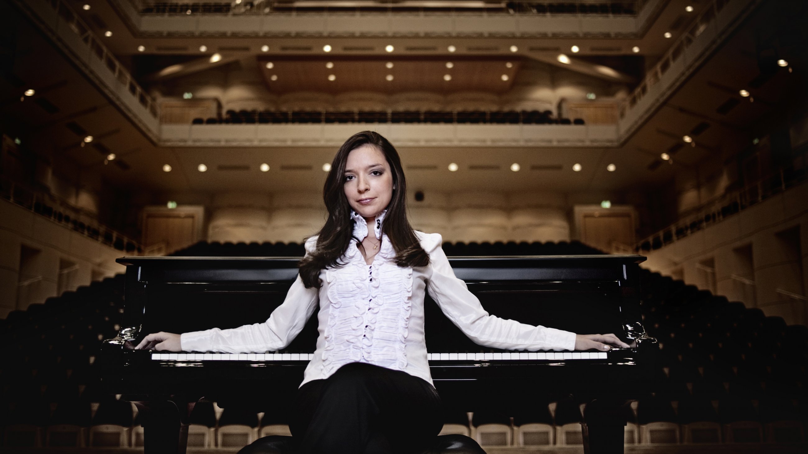 Yulianna Avdeeva returns to National Polish Radio Symphony Orchestra ...