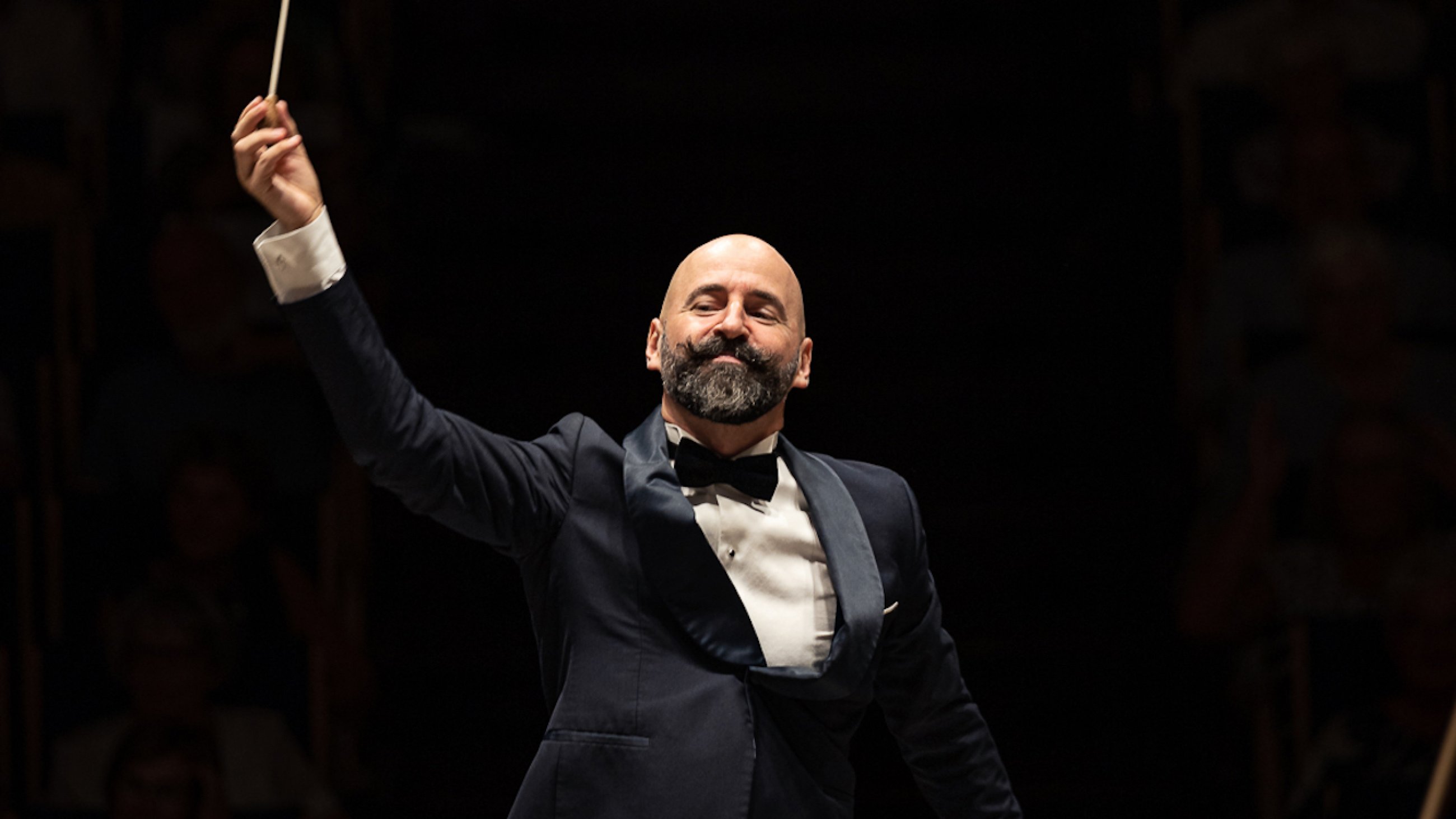 HarrisonParrott France signs Pierre Bleuse as their first conductor for ...