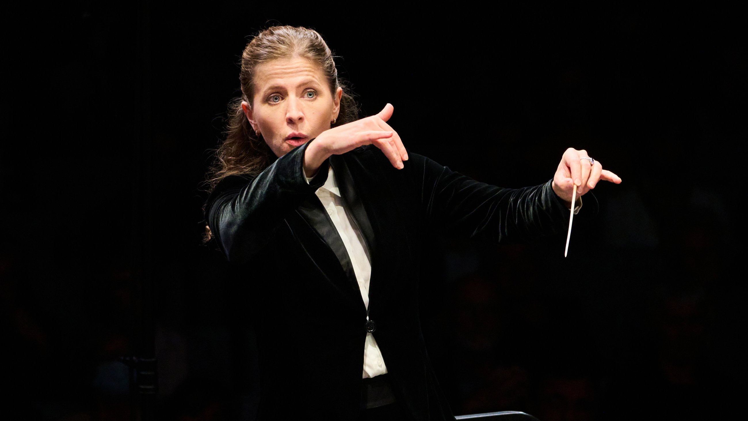 Kristiina Poska returns to Royal Stockholm Philharmonic Orchestra ...