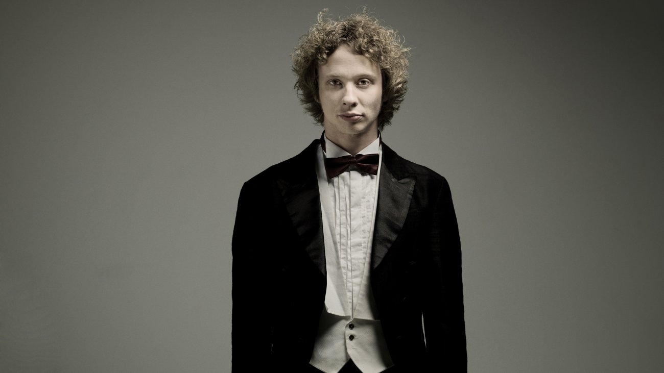 Santtu-Matias Rouvali | HarrisonParrott