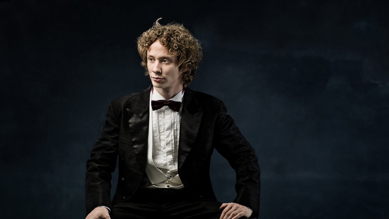 Santtu-Matias Rouvali | HarrisonParrott