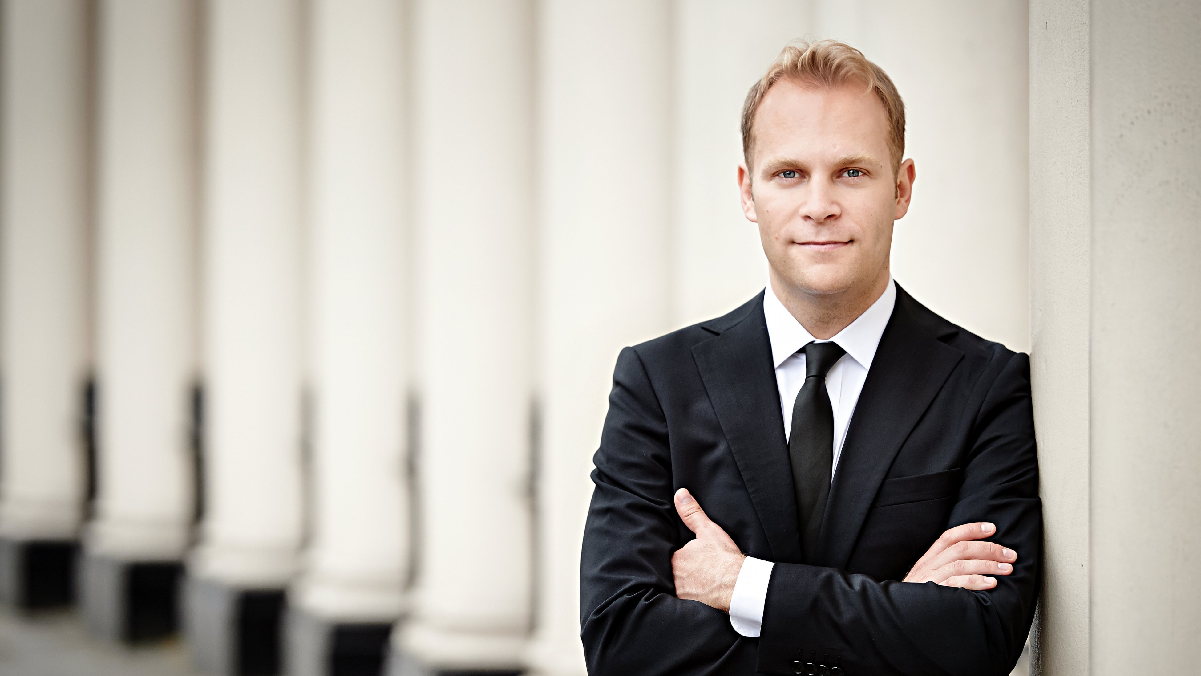 Jonathan Ware | HarrisonParrott