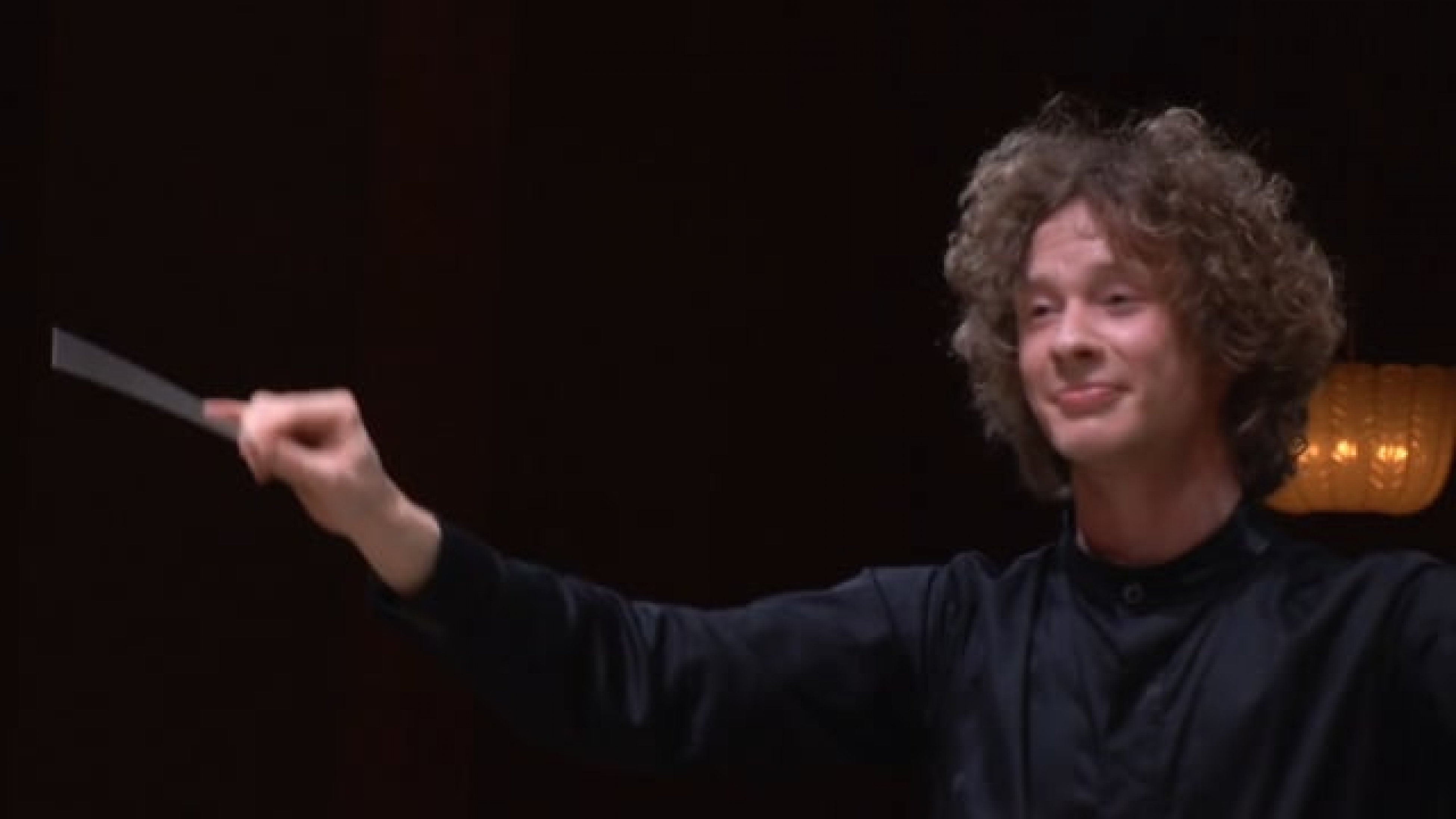 Santtu-Matias Rouvali | HarrisonParrott