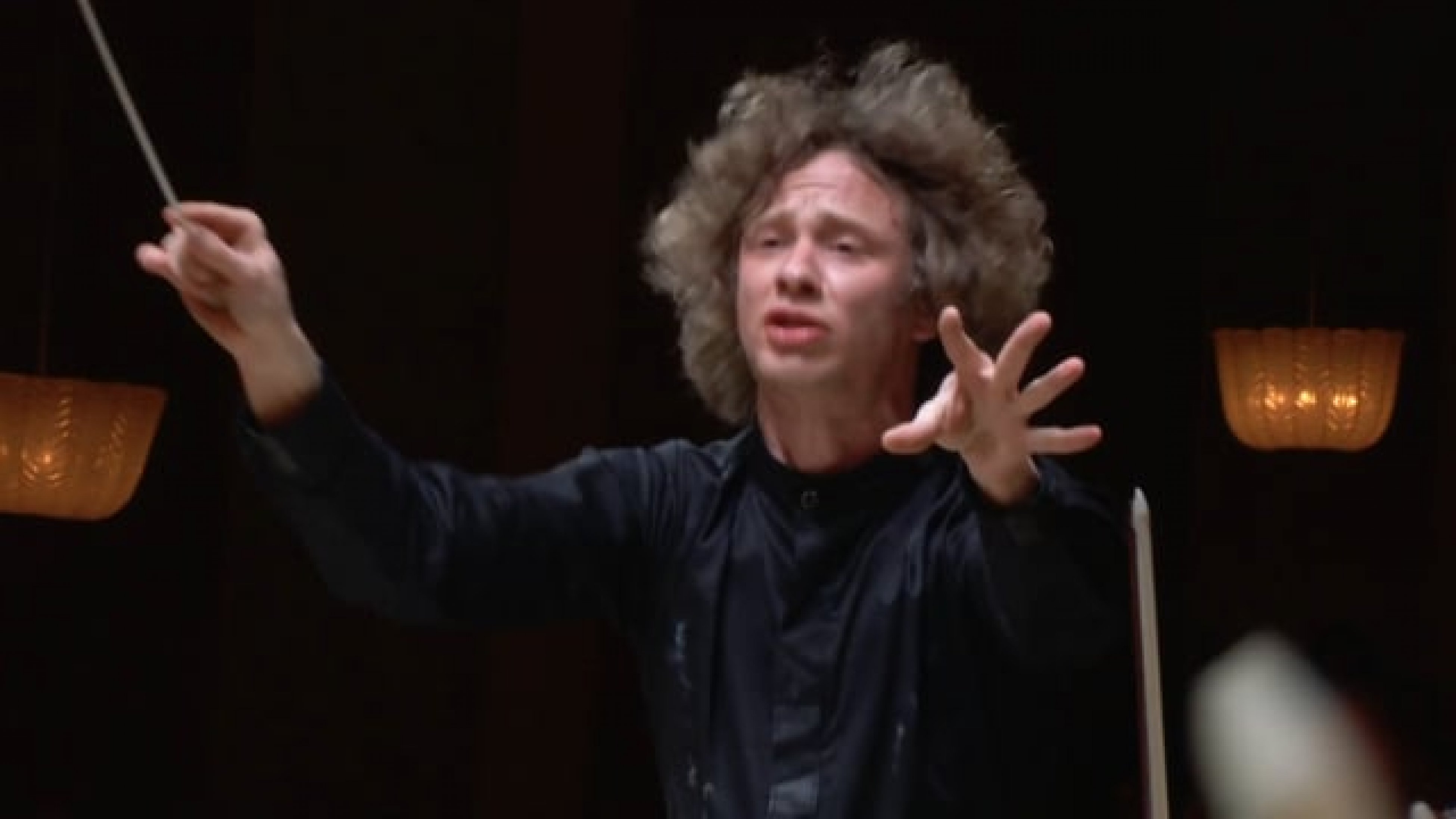 Santtu-Matias Rouvali | HarrisonParrott