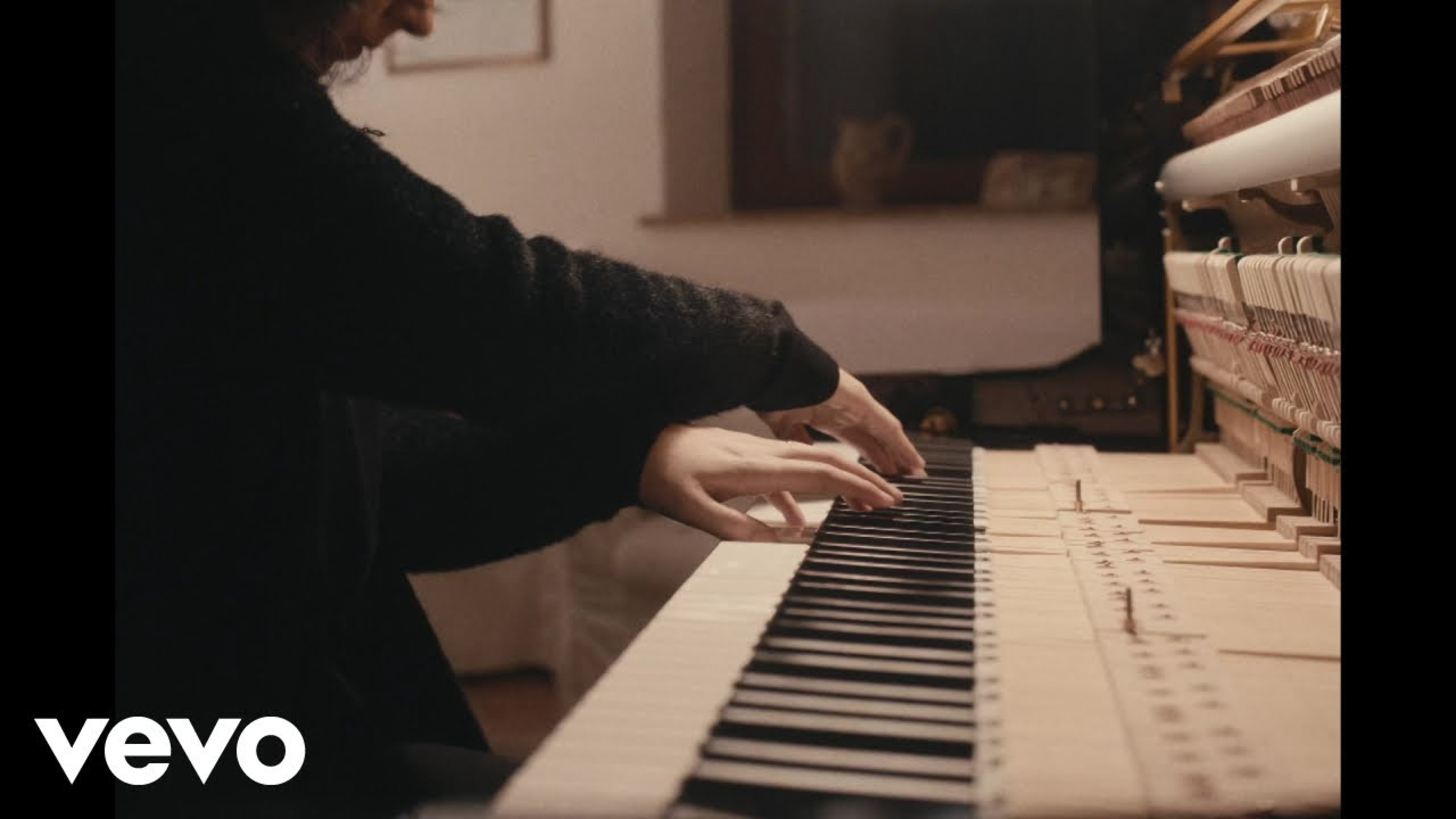 Olivia Belli | HarrisonParrott