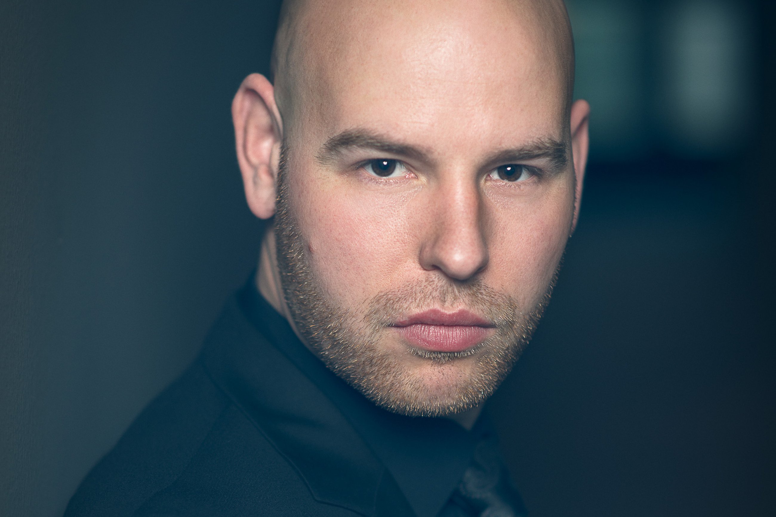 Derek Welton appears in Deutsche Oper Berlin’s new production of Les ...