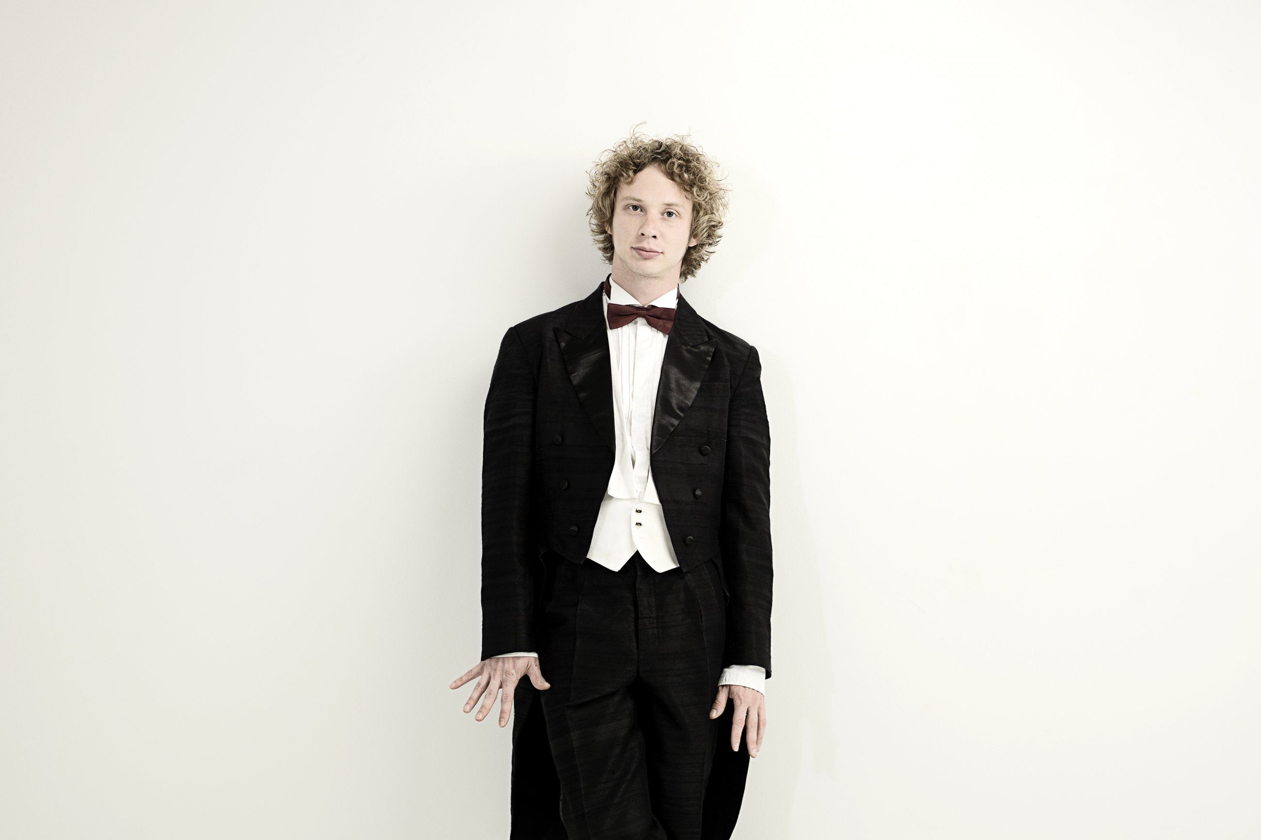 Santtu-Matias Rouvali and Alban Gerhardt tour with the Philharmonia ...