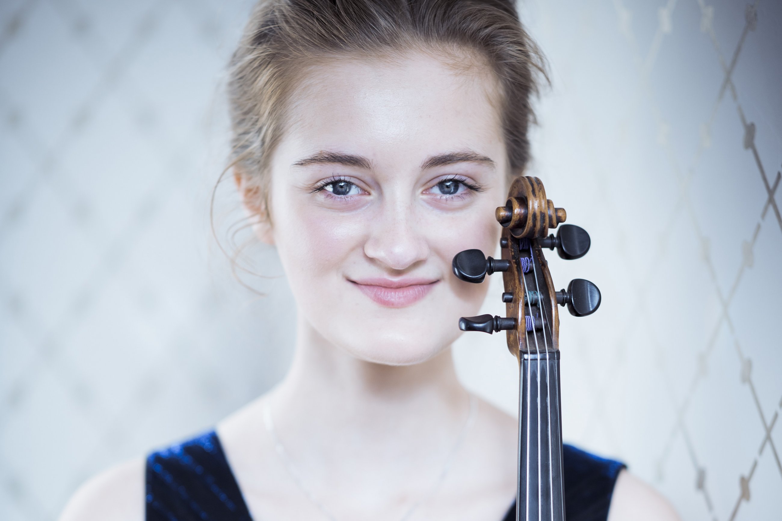 Tabita Berglund & violinist Noa Wildschut perform with Tenerife ...