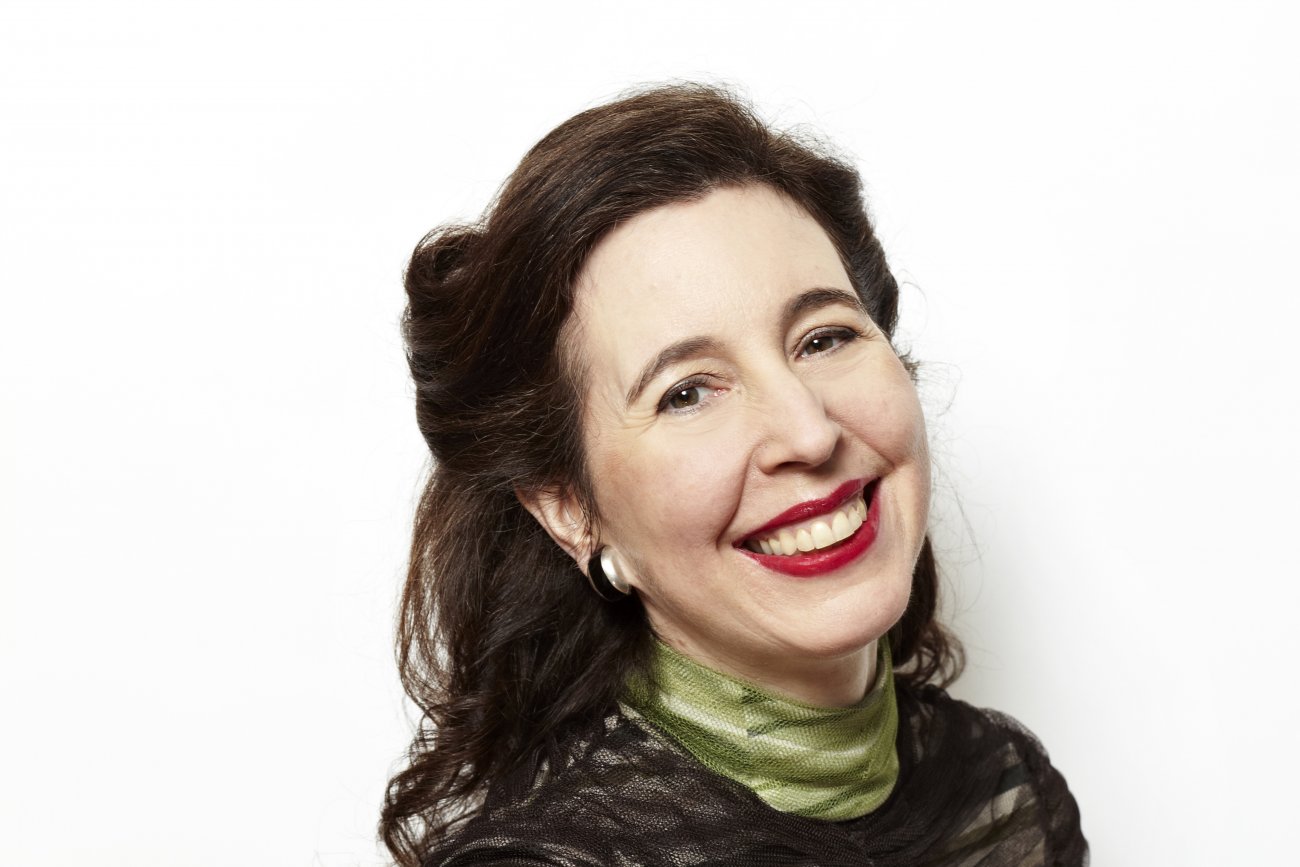 Angela Hewitt | HarrisonParrott