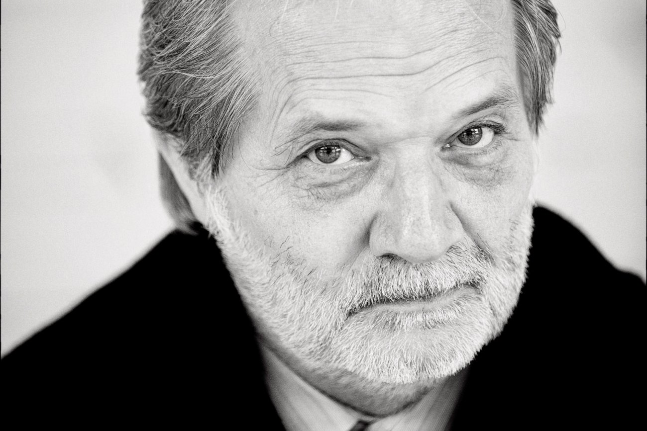 Peter Eötvös conducts his new piece Multiversum on tour with the Royal ...