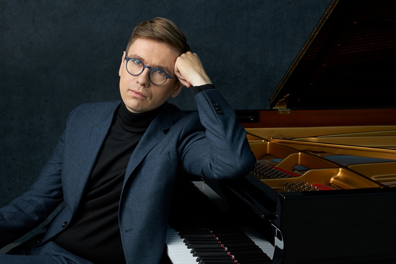 VÍKINGUR ÓLAFSSON DEBUTS WITH BERLINER PHILHARMONIKER | HarrisonParrott
