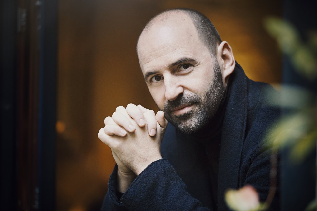 Pierre Bleuse conducts Orchestre de Chambre de Paris | HarrisonParrott