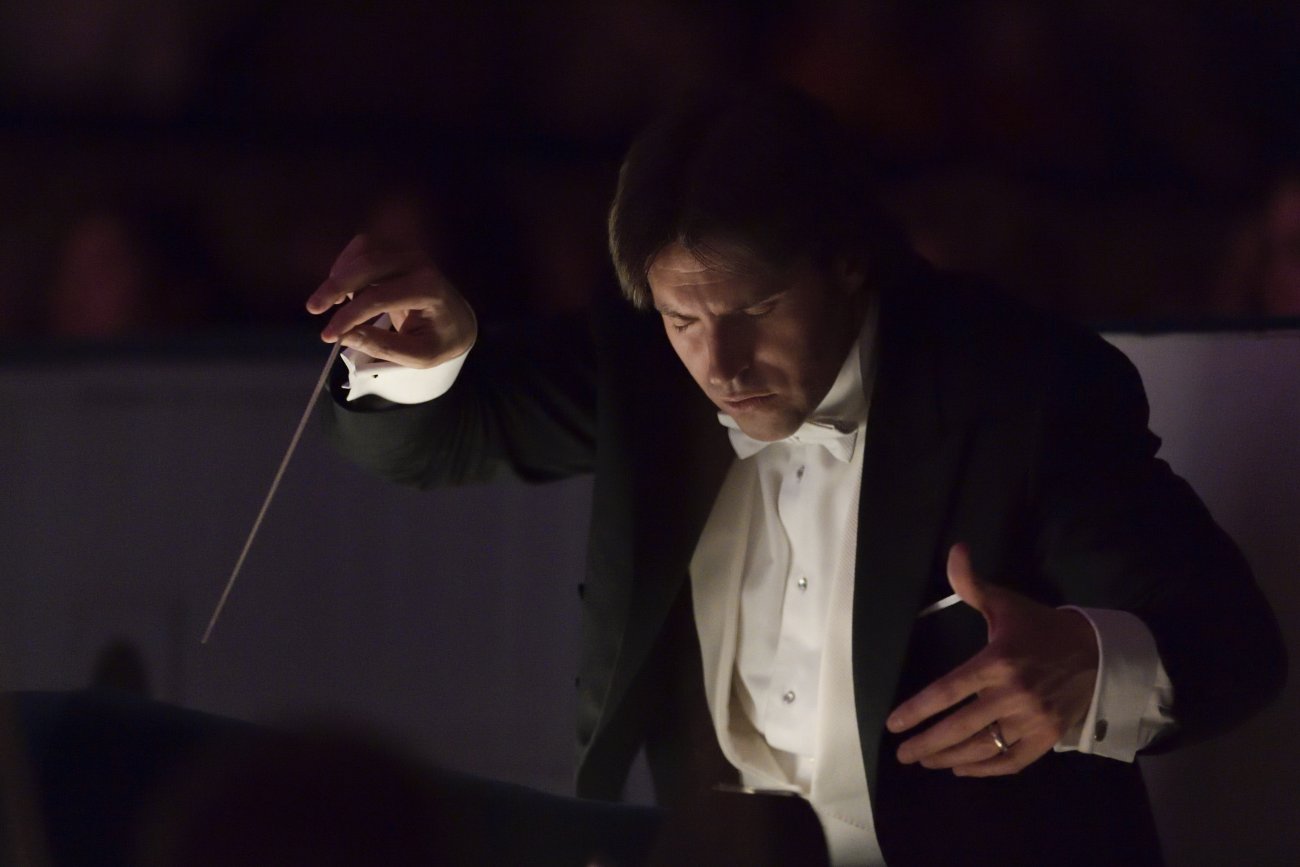 Gavriel Heine conducts United Ukrainian Ballet’s Giselle in Costa Mesa ...
