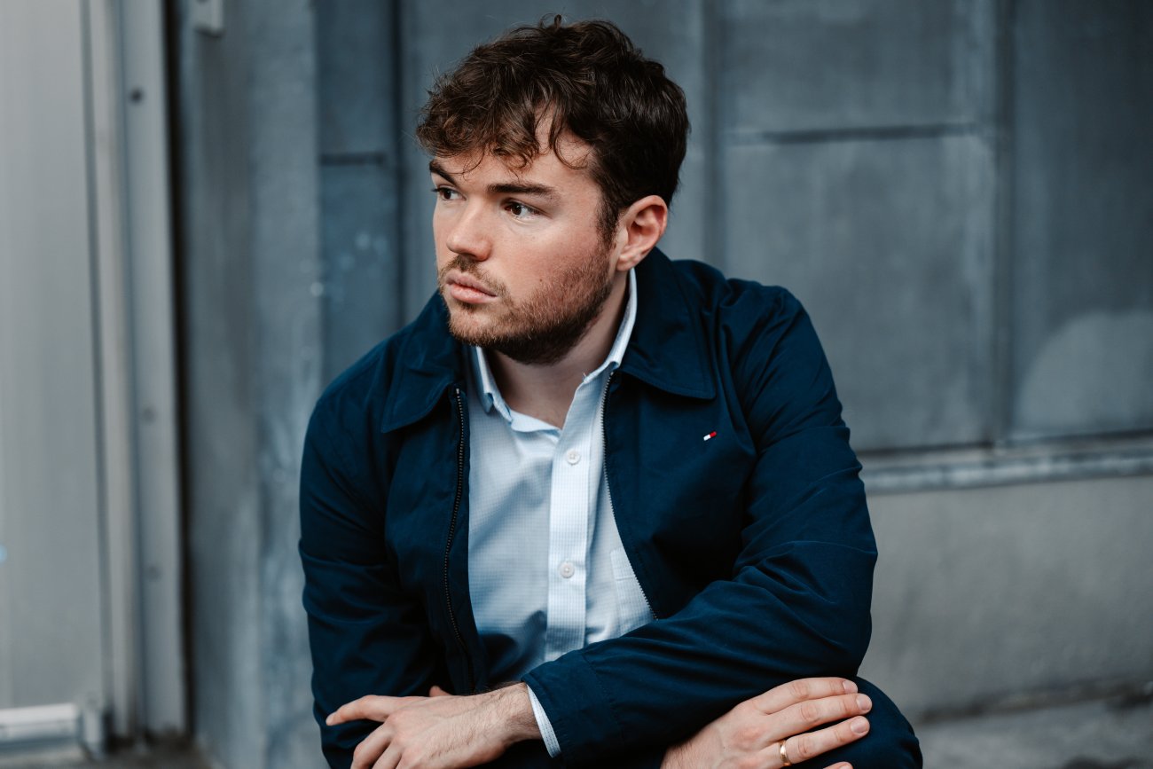 Timothy Ridout debuts with Frankfurt Radio Symphony Orchestra ...