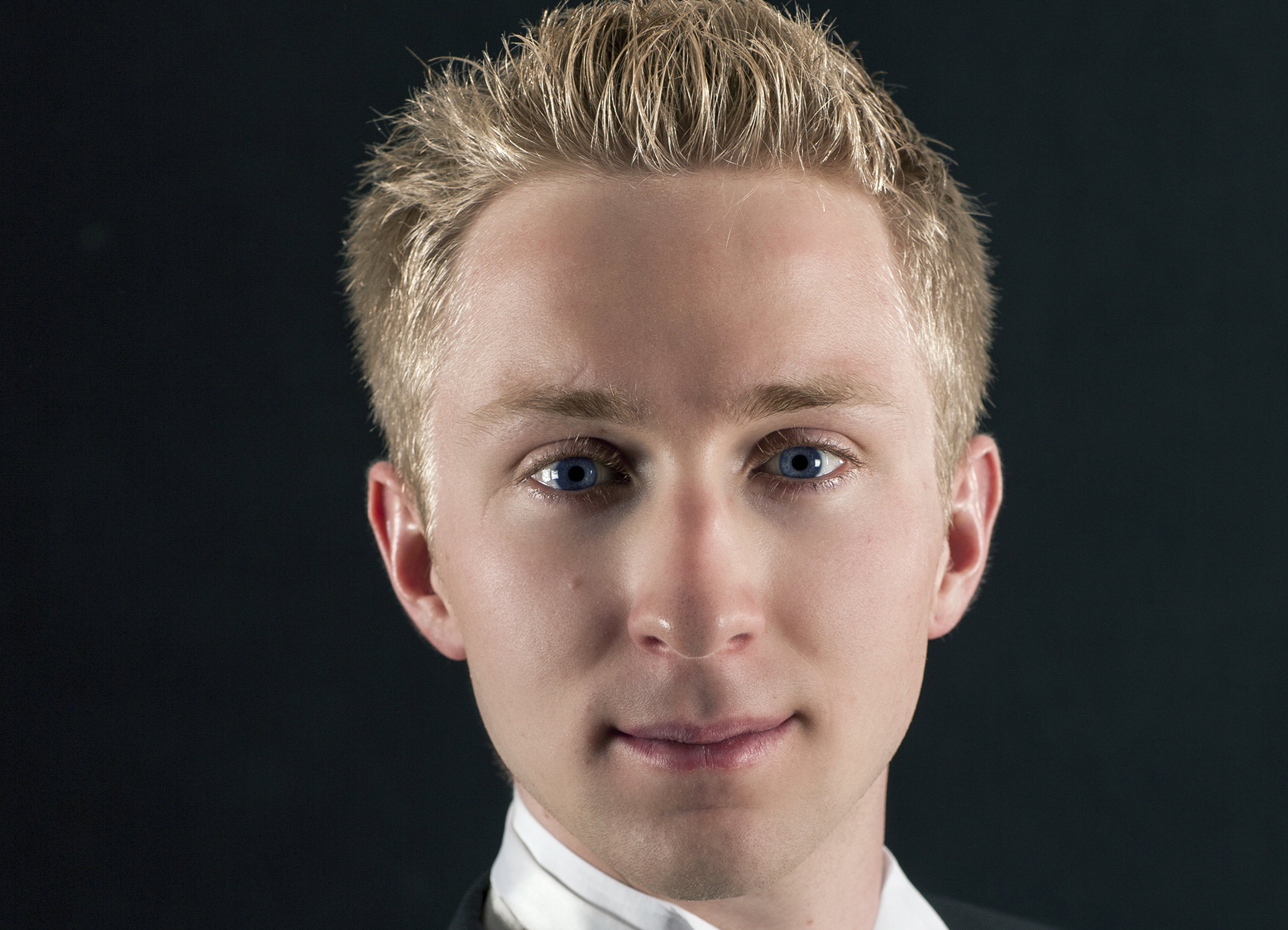 PATRICK HAHN DEBUTS AT ELBPHILHARMONIE WITH HAMBURGER SYMPHONIKER ...