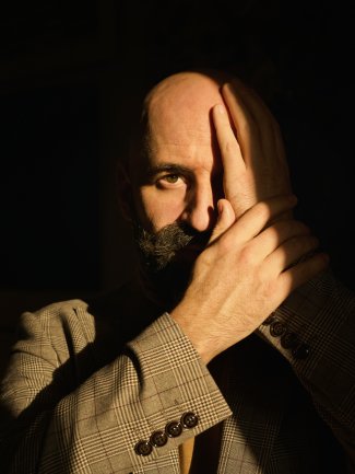 Pierre Bleuse conducts Lemanic Modern Ensemble | HarrisonParrott