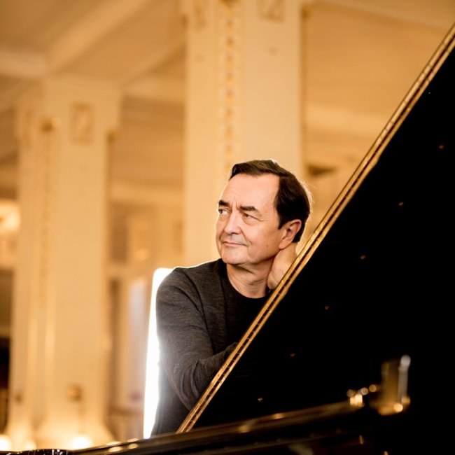 Pierre-Laurent Aimard | HarrisonParrott