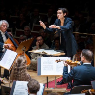 Stephanie Childress | HarrisonParrott